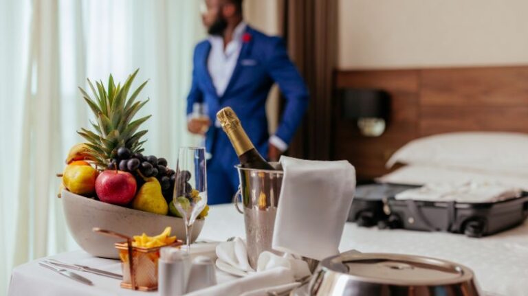 10 Types Of Trolley Used In Food And Beverage Service